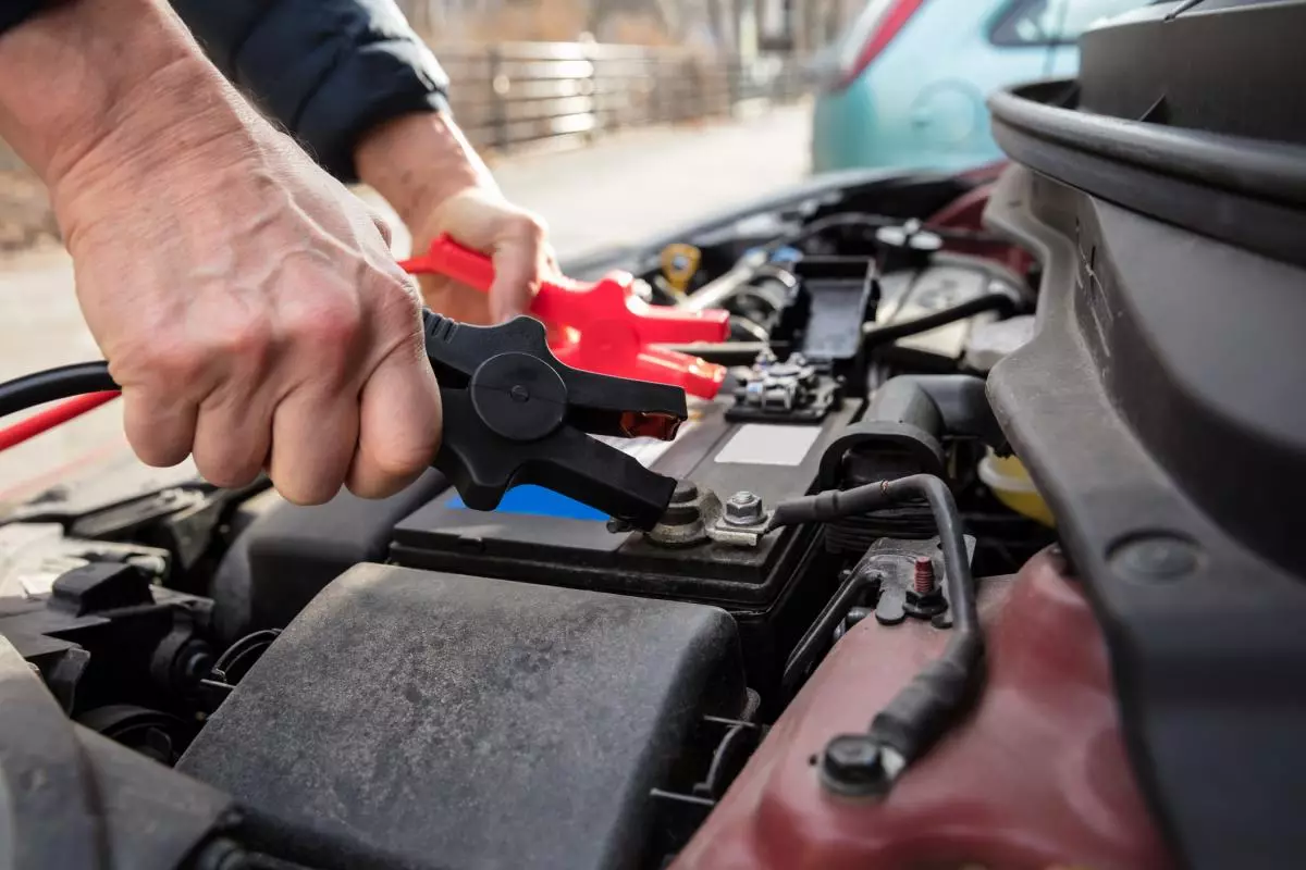 Automatická nabíječka baterií Bosch je ideální pro bezpečné nabíjení autobaterie