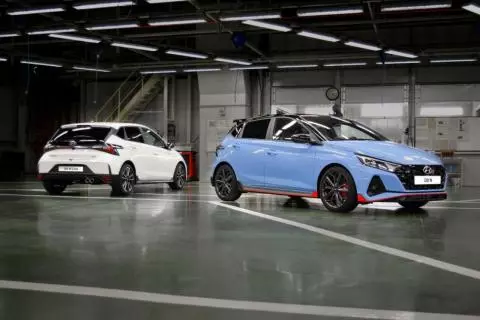 Hyundai i20 N සහ i20 N Line නිෂ්පාදනය ආරම්භ කරයි