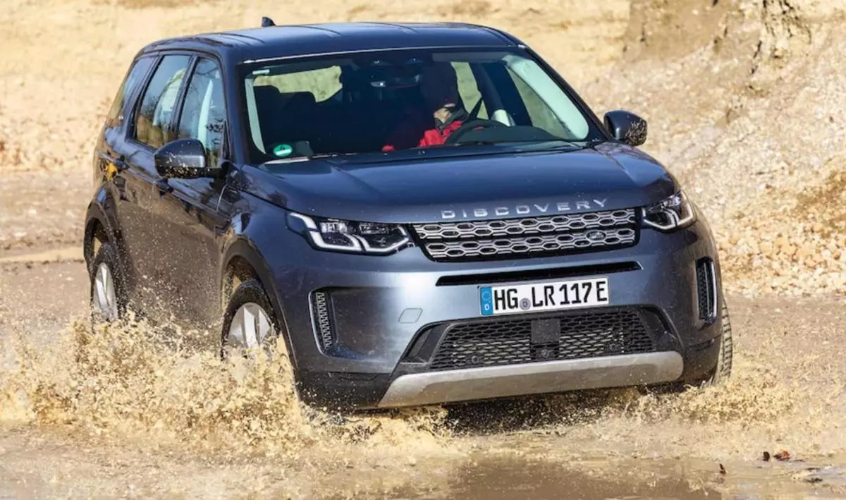 Land Rover Discovery Sport P300e PHEV AWD Auto SE-Test