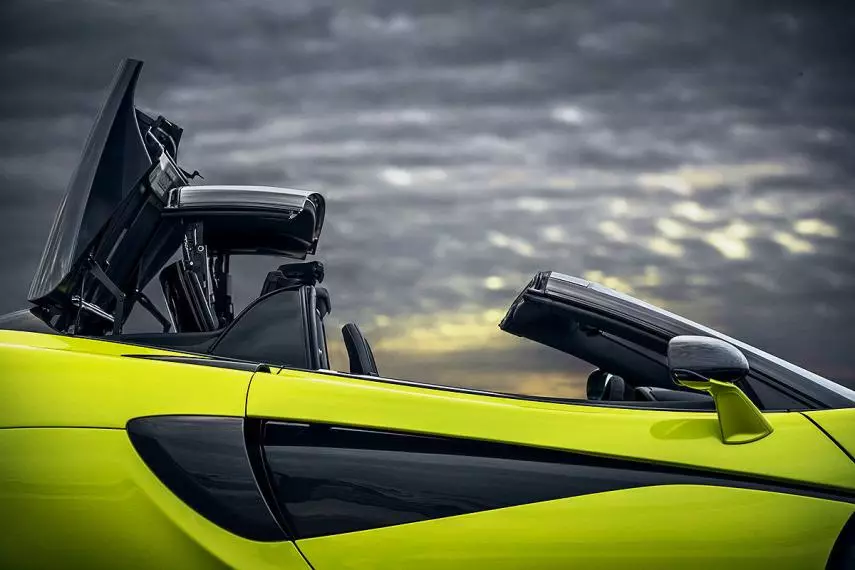 Δοκιμή McLaren 600LT Spider