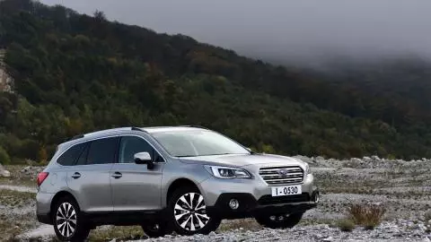 Subaru Outback 2015 4x4