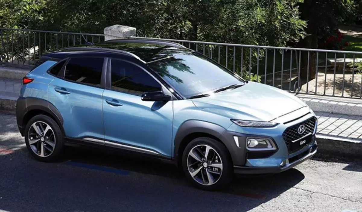 E lima eseesega i le va o le Hyundai Kona eletise ma le hybrid