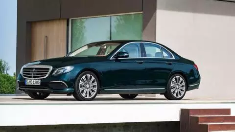 2016. gada Mercedes E-klase Detroitā