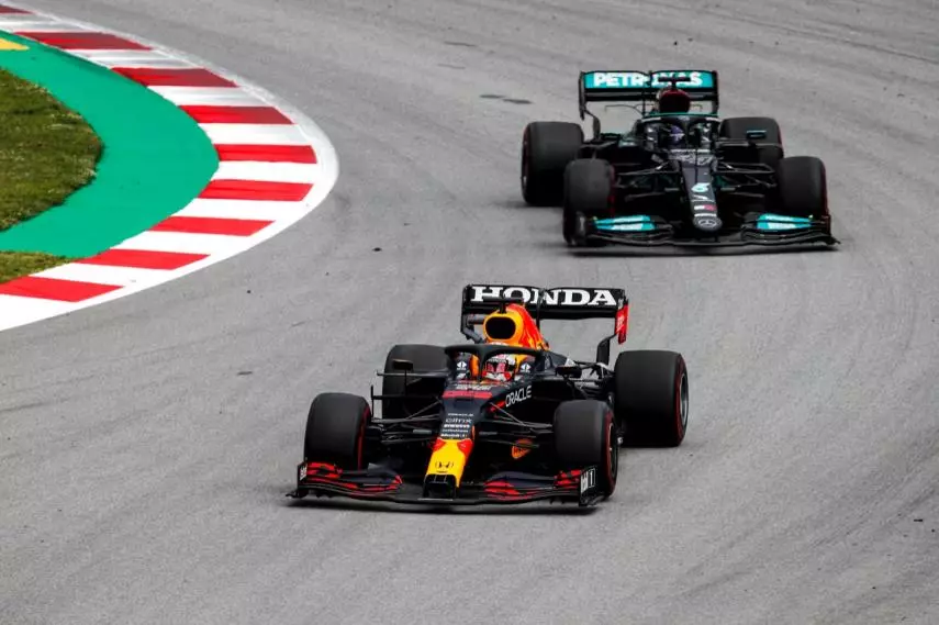 Verstappen sy Hamilton