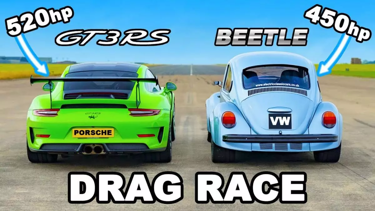 การแข่งขันแดร็ก: Porsche 911 vs Beetle