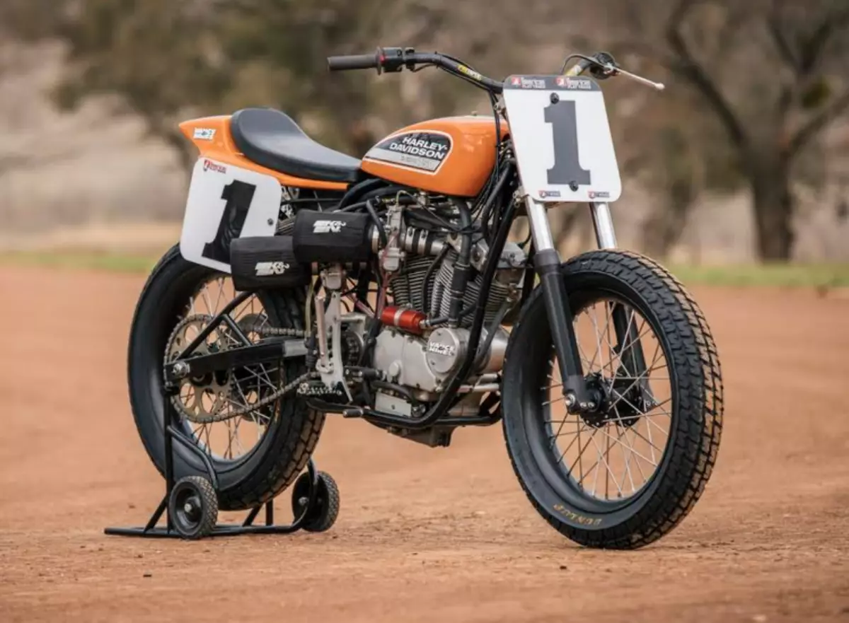 Harley-Davidson XR750, karibu kwenye 50