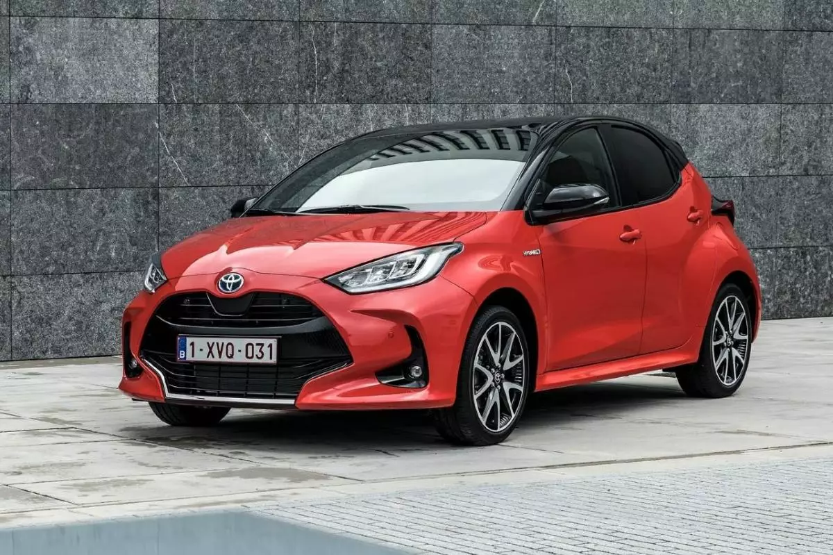 Hybrid Toyota: ireo no vidin'ny lafo indrindra sy mora indrindra