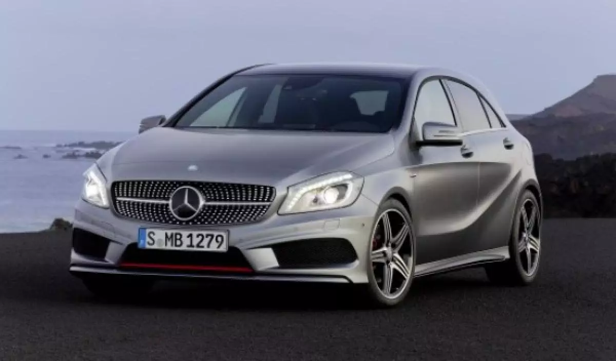 Mersedes A45 AMG-iň ilkinji maglumatlary tassyklandy