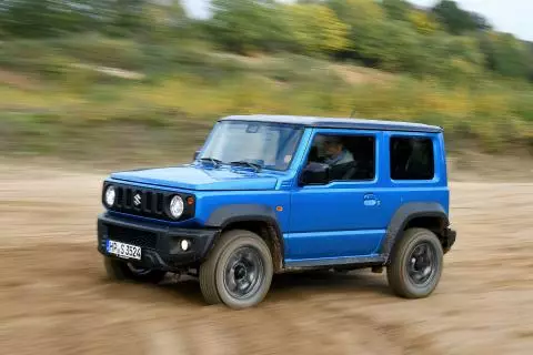 Suzuki Jimny laban sa Fiat Panda 4x4