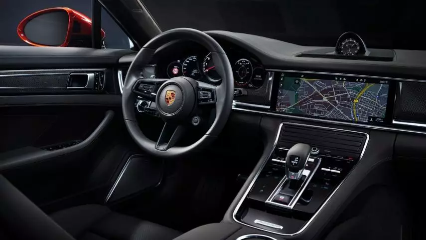 5-perbedaan-porsche-panamera-2021