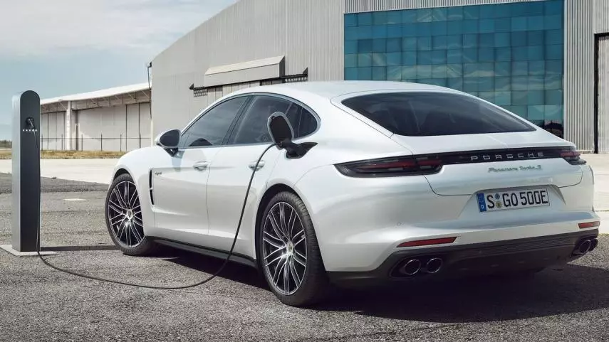 5-liphapano-porsche-panamera-2021