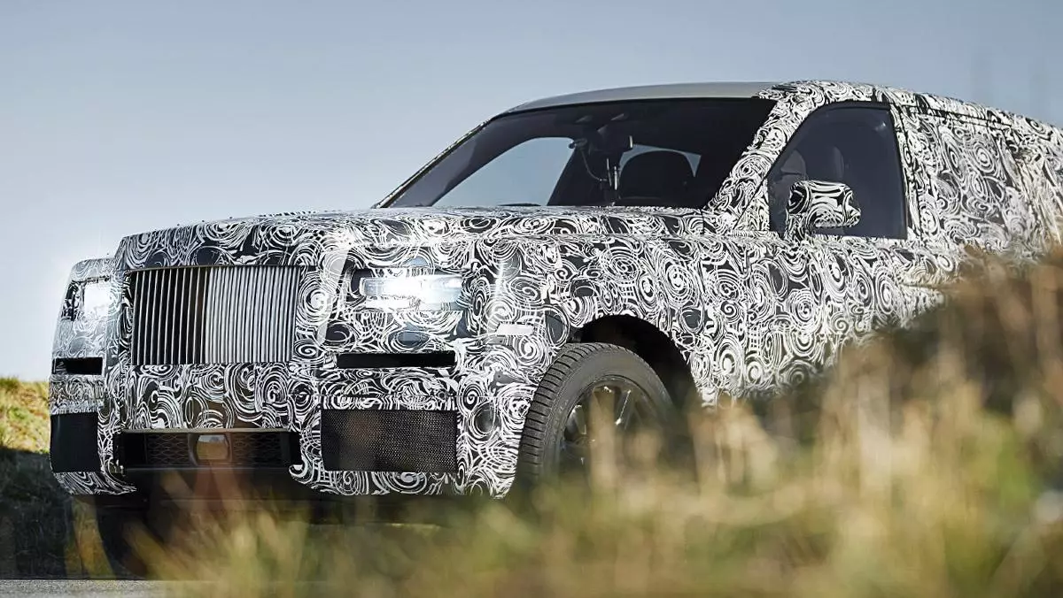 Fai mai le Pule Sili o Rolls-Royce o le Bentley Bentayga o se Audi Q7 e fa'afoliga