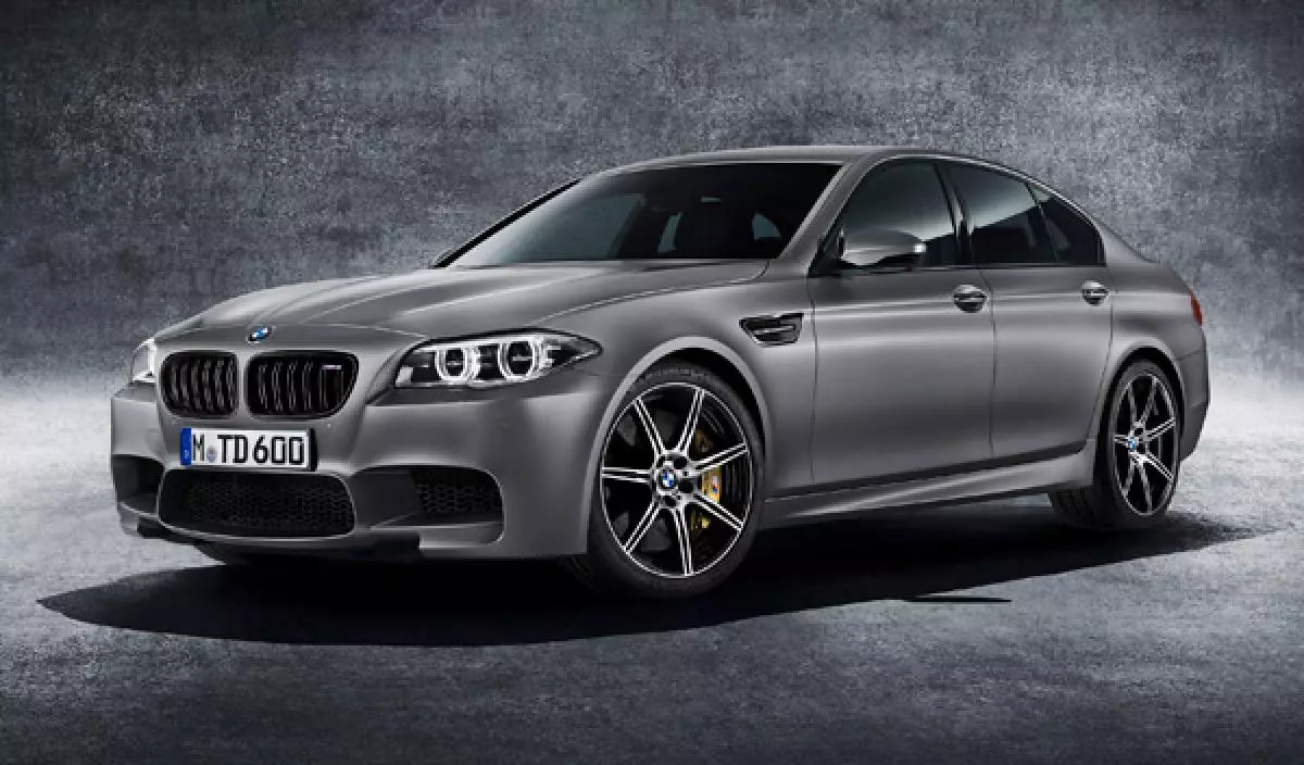 BMW M5 30. Yıldönümü: 159.000 Euro'dan başlayan fiyatlarla