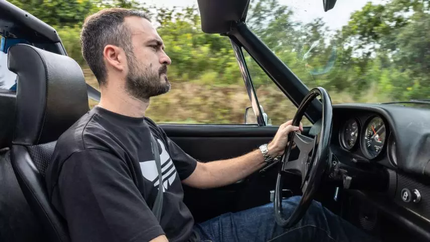 Among gisulayan ang 5 Porsche convertibles gikan sa 5 ka lain-laing henerasyon sa Hawaii