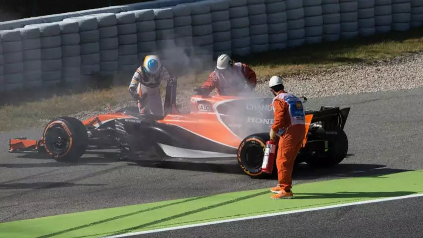 Problema al motore McLaren