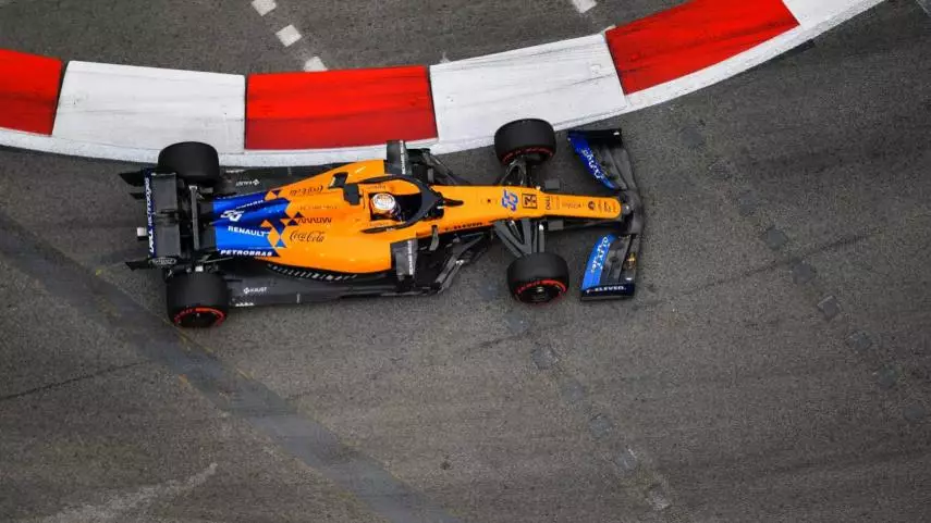 Sainz f'Singapore