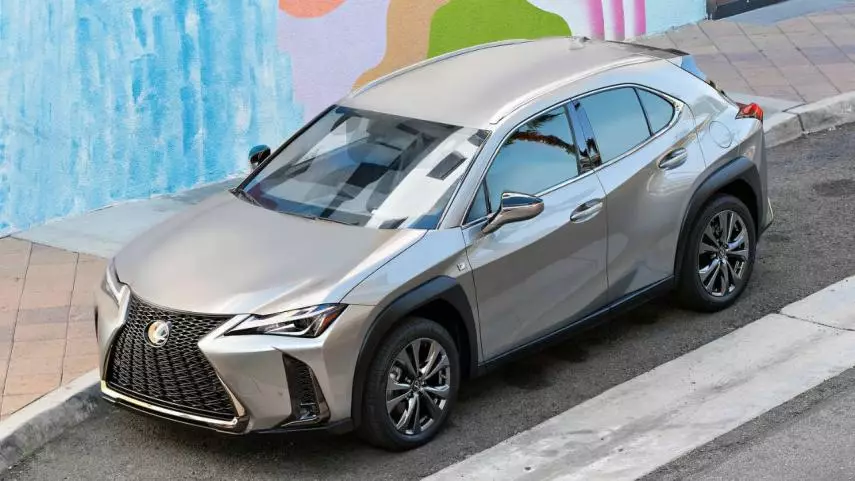 Lexus UX250h