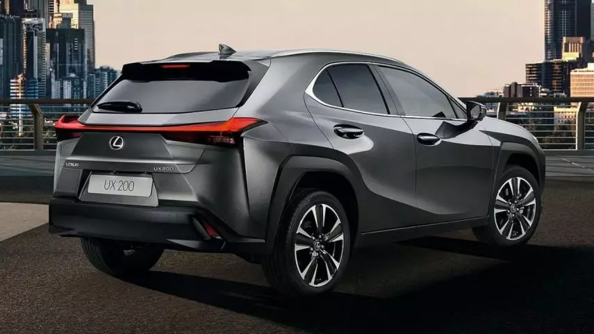 Lexus UX250h