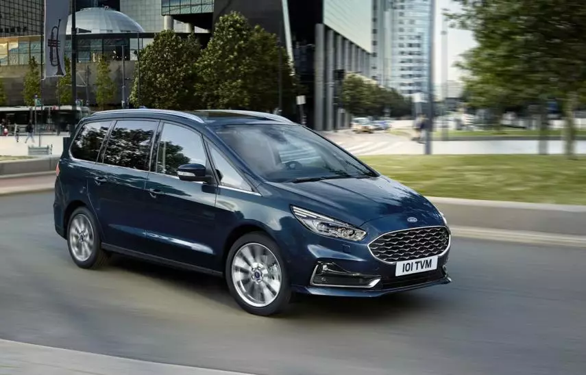 សាកល្បង Ford Galaxy 2.5 PHEV