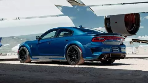 Dodge Charger SRT Hellcat Widebody