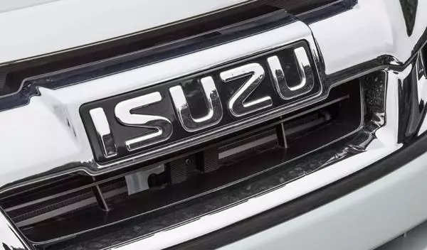 Isuzu auto markaren logotipoa