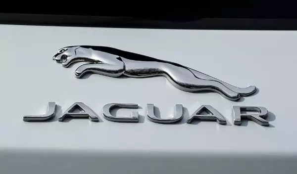 Logo ng tatak ng kotse ng Jaguar