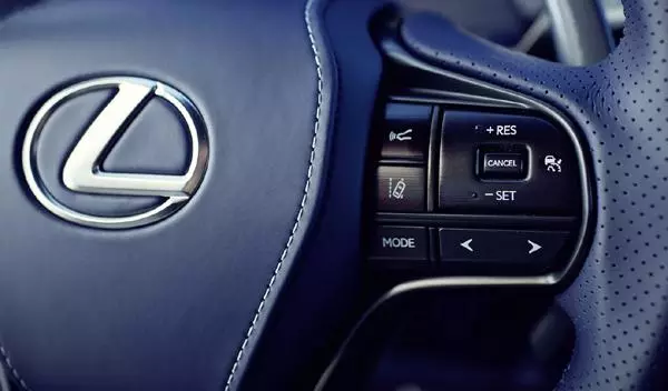 Lexus automerklogo