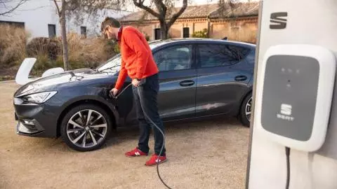 Tès Seat Leon e-hybrid