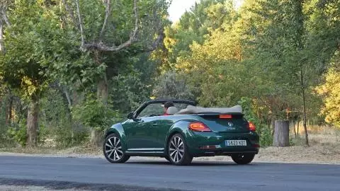 Volkswagen Beetle Cabrio (ئارقا)