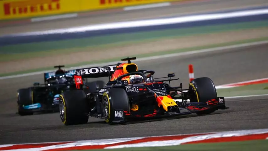 Verstappen naHamilton