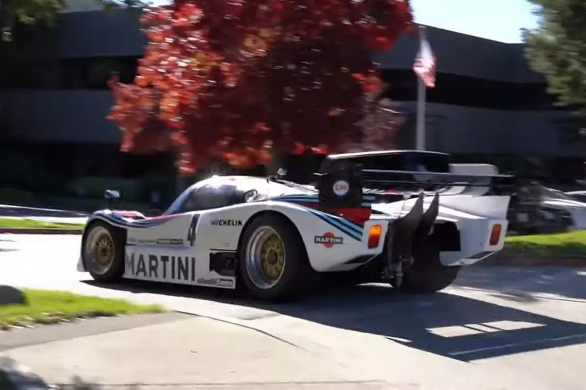 Ingon niini ang pagmaneho sa usa ka prototype sa LeMans sa dalan