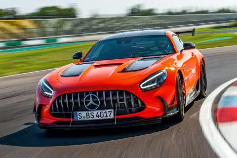 تست مرسدس AMG GT سری مشکی