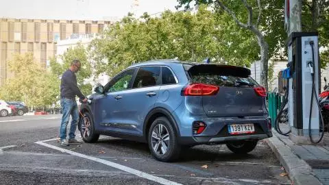 nieuwe plug-in hybride suv nieuwigheid