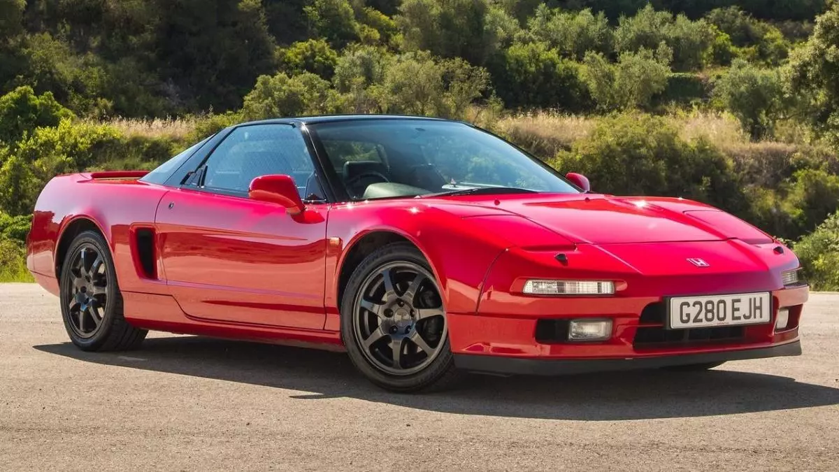 Mythesch Autoe fir richteg Motorliebhaber: Honda NSX