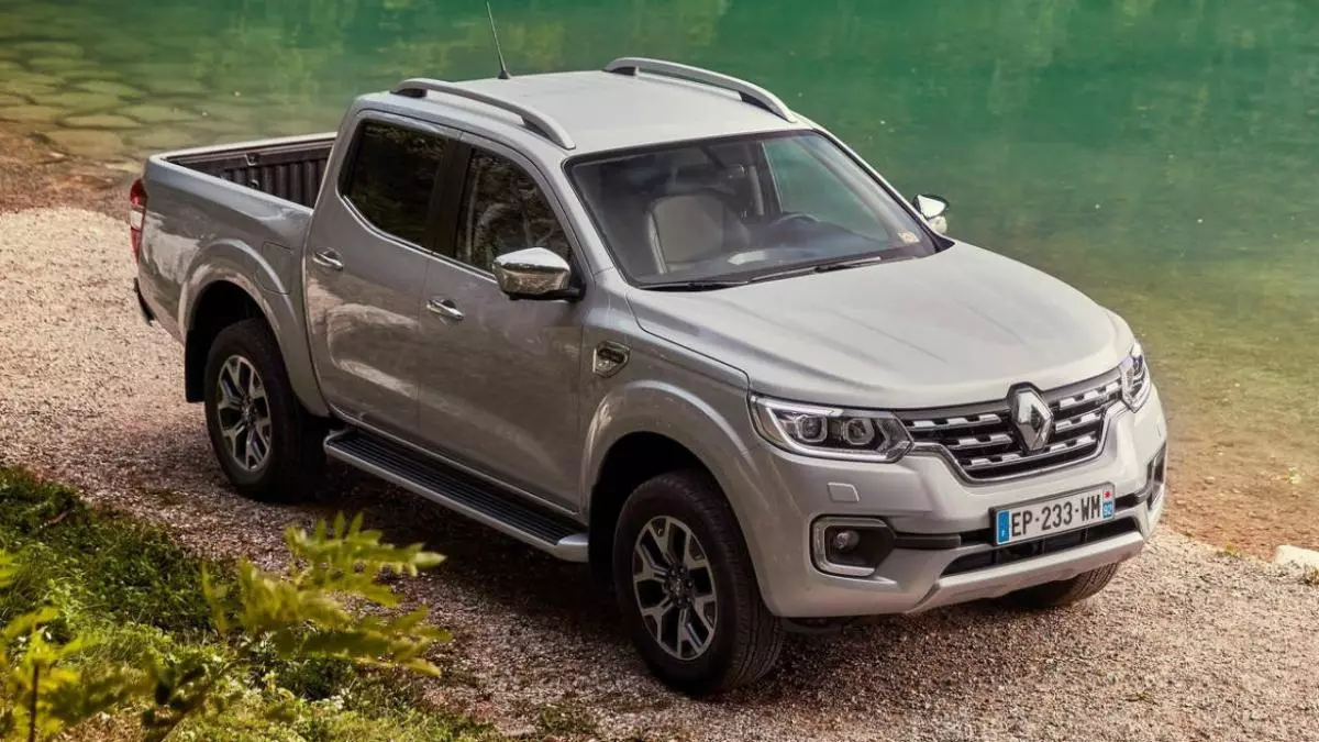 Alaskan, na Renault ee e molemo ho feta Toyota Land Cruiser?