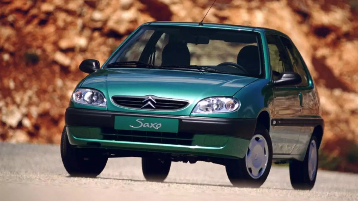 Nalane ea Citroën Saxo: 'molai e monyane oa senatla