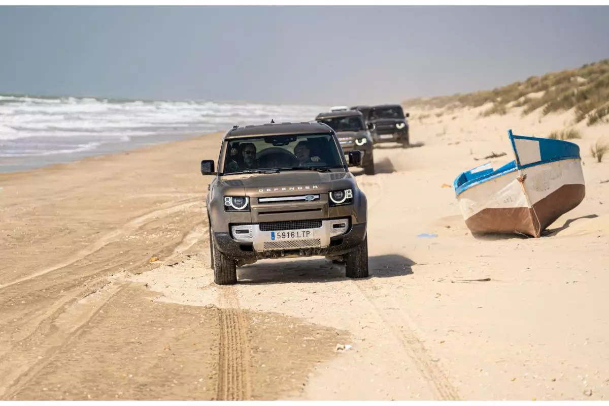 4x4-roete met die Land Rover Defender deur Doñana, 'n unieke mosaïek van ekosisteme in Europa