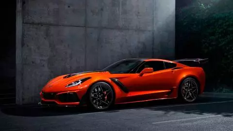 Chevrolet Corvette ZR1 2018 superkari