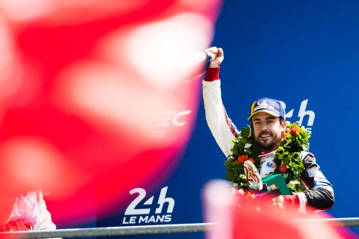 Alonso agus an fhéidearthacht rásaíocht le Ferrari arís... ag Le Mans