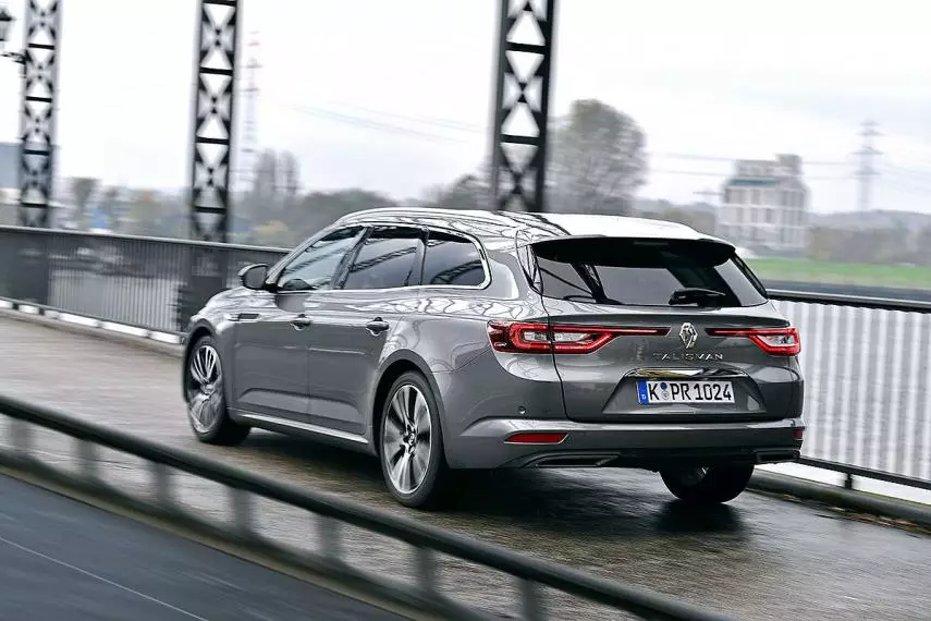 Opel Insignia Sports Tourer vs Renault Talisman Sport Tourer ja Volkswagen Passat Variant