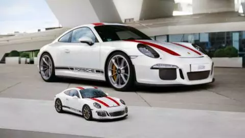 پورش 911R 3D پزل