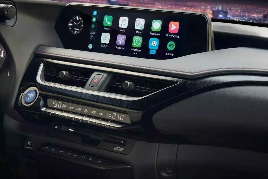 Apple CarPlay һәм Android Auto