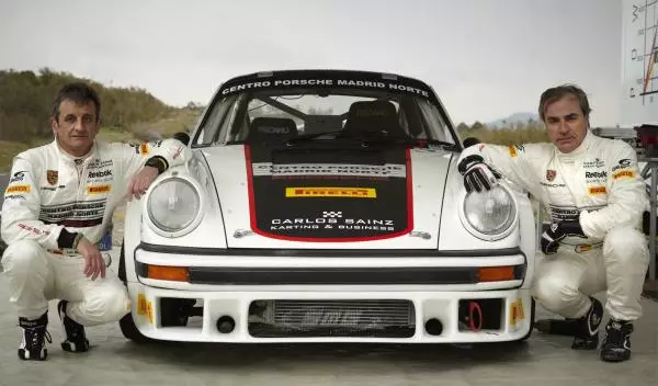 Sainz lan Moya nganggo Porsche 911