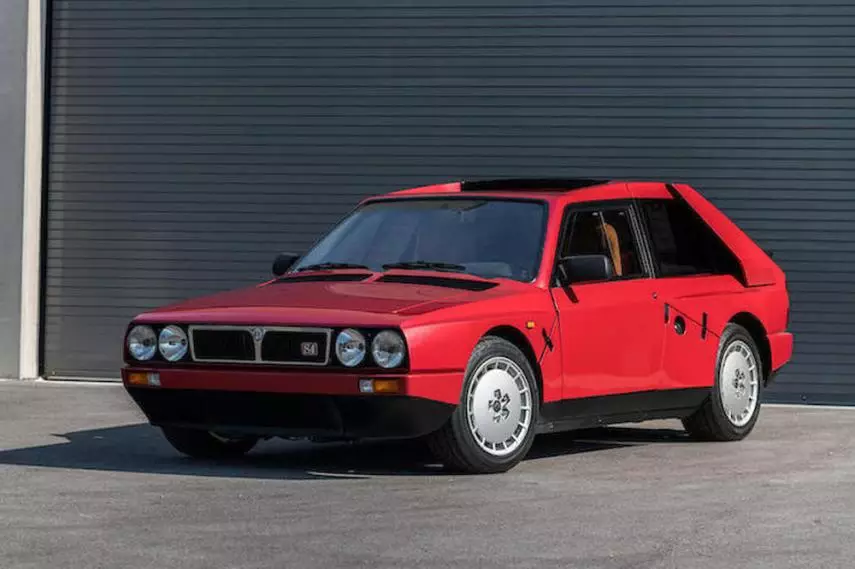 Ford RS200 ή Lancia Delta S4 Stradale