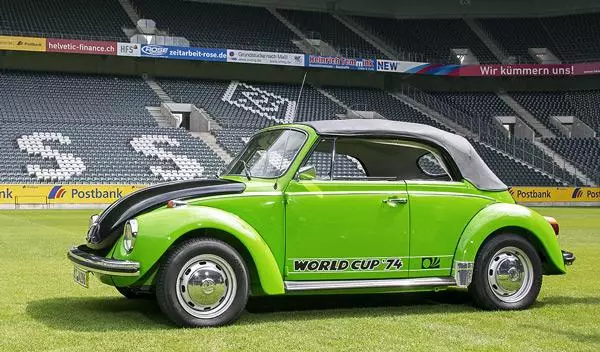 Kështu ishte një tifoz futbolli Volkswagen Beetle World Cup '74 63727_8