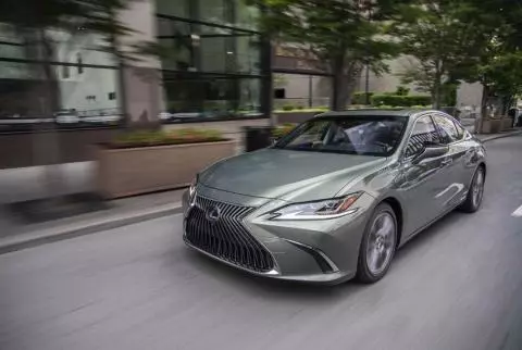 Lexus ES 300h