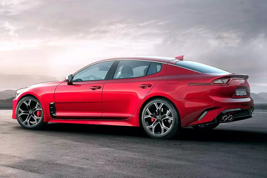 Na matou suʻeina le Kia Stinger