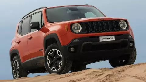 Likoloi tse 5 tseo u neng u sa tsebe hore ke tsa tataiso: Jeep Renegade