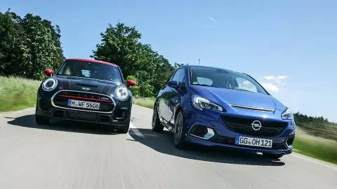 Муқоиса: Мини Ҷон Купер Корҳои против Opel Corsa OPC