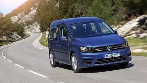 Volkswagen Caddy 2015 að framan